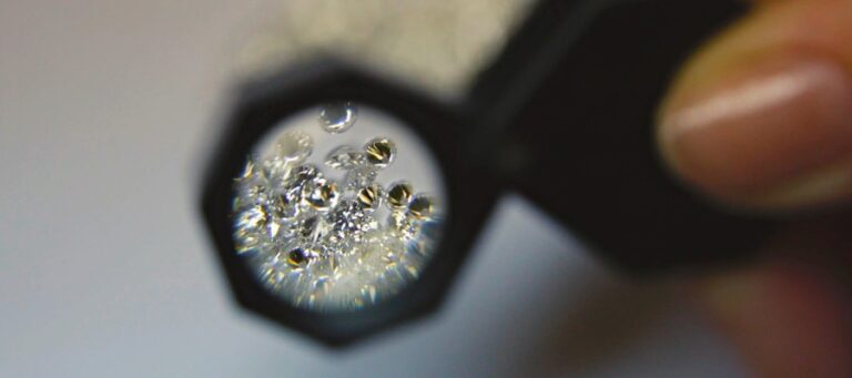 Can You Trace a Lost Diamond? What You Need To Know – Gems Of Royalty